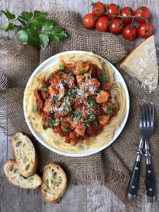 Chicken Cacciatore Spaghetti Recipe | The Kitchen Fairy